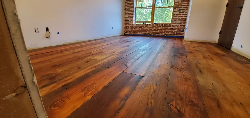 ANTIQUE PINE (DIRTY TOP OR SKIP-PLANED) - Old World Timber